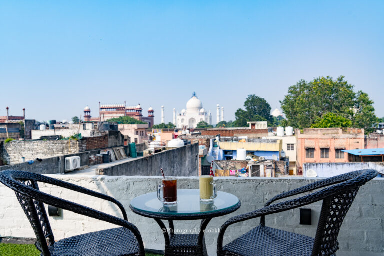 【インド・アグラ】インドの世界遺産「タージ・マハル」を眺めながら飲食できるカフェレストラン「The Hippie Cafe – Agra/द ...